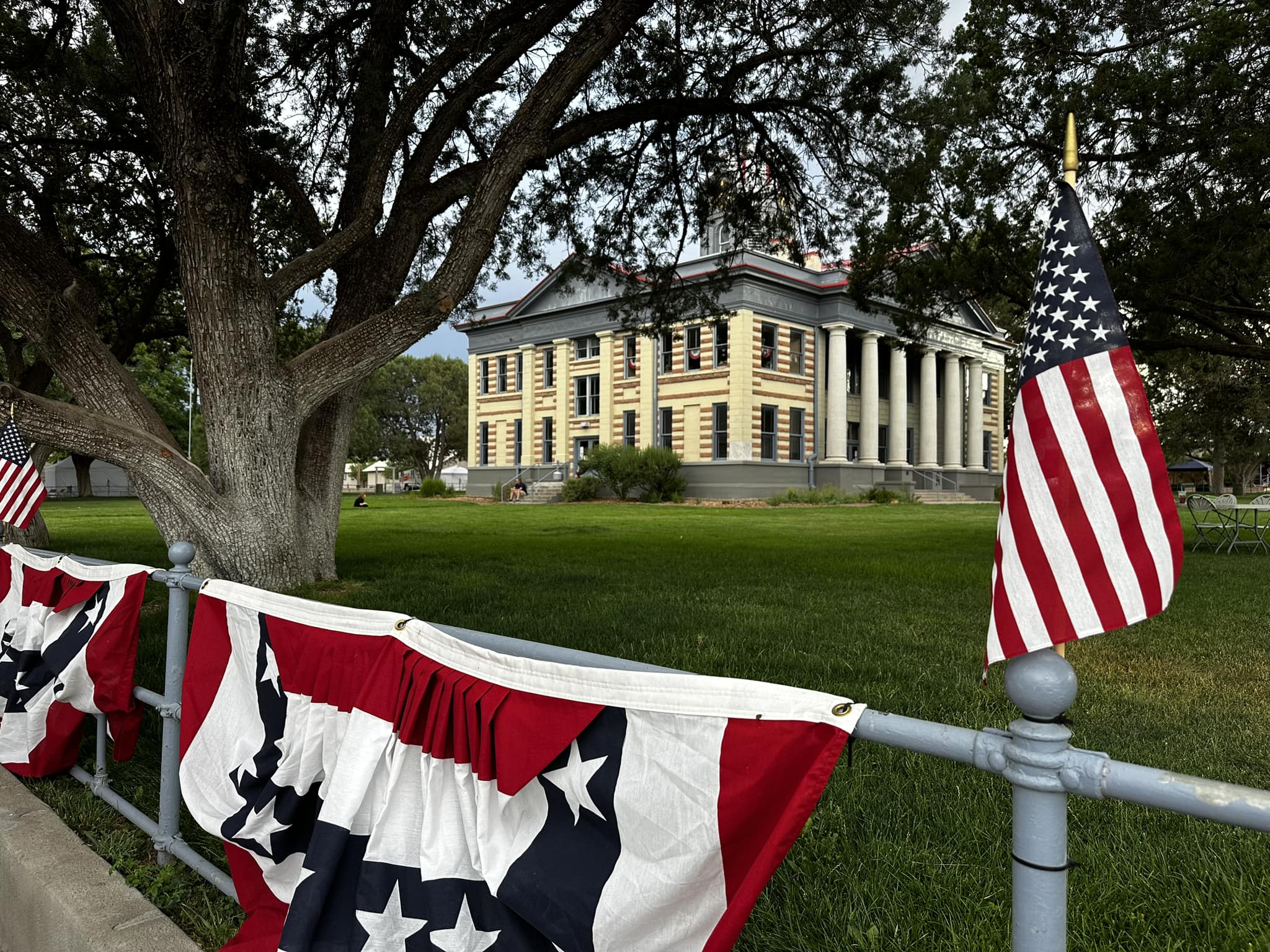 Discover the Jeff Davis County Courthouse: A Fort Davis Landmark – Big ...